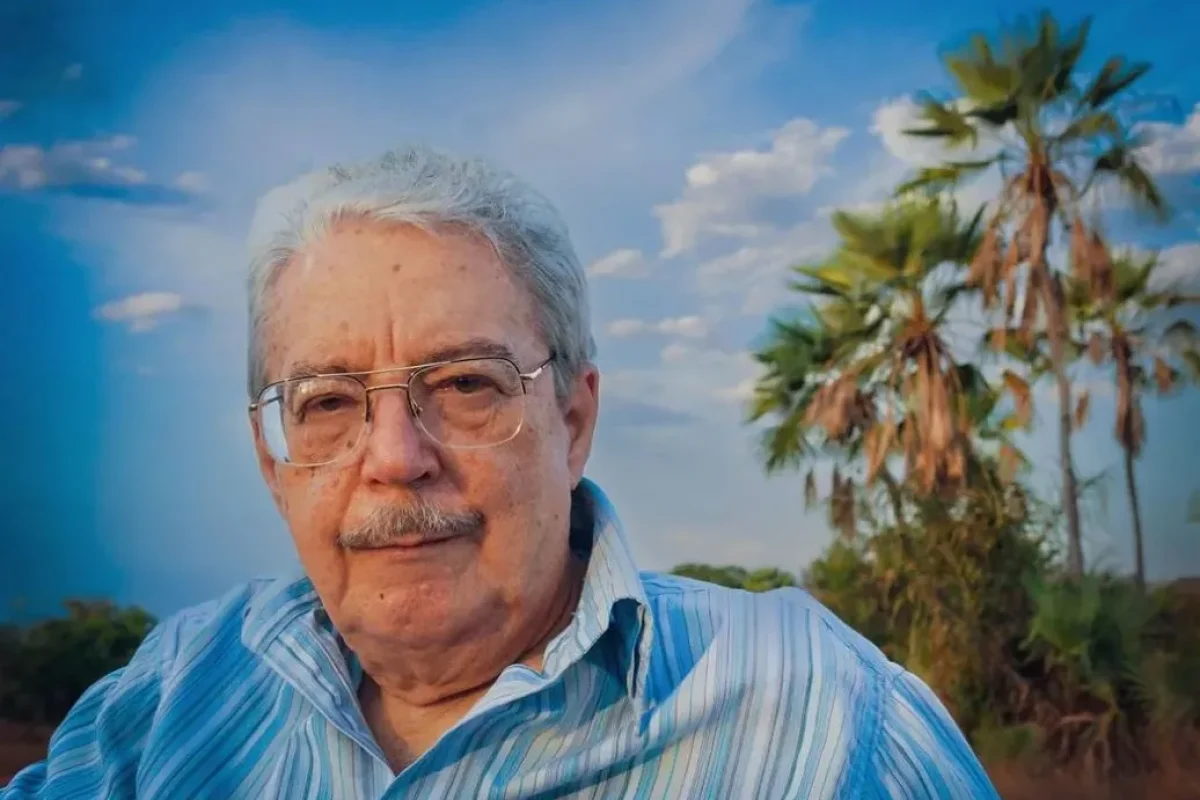 H. Dobal faz 98 anos: o poeta essencial